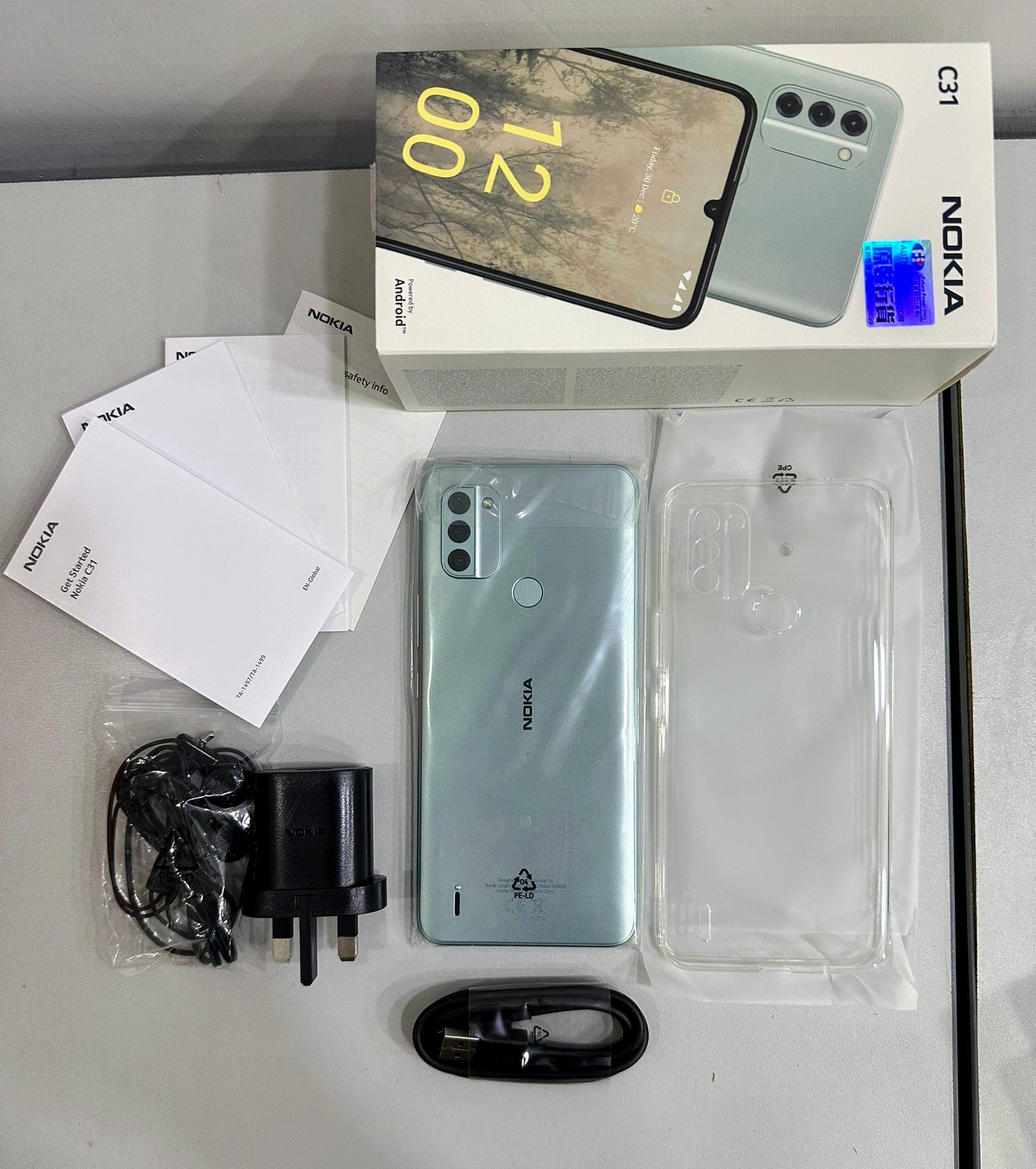 色誘買家: Nokia C31 開箱 – ManHungTech