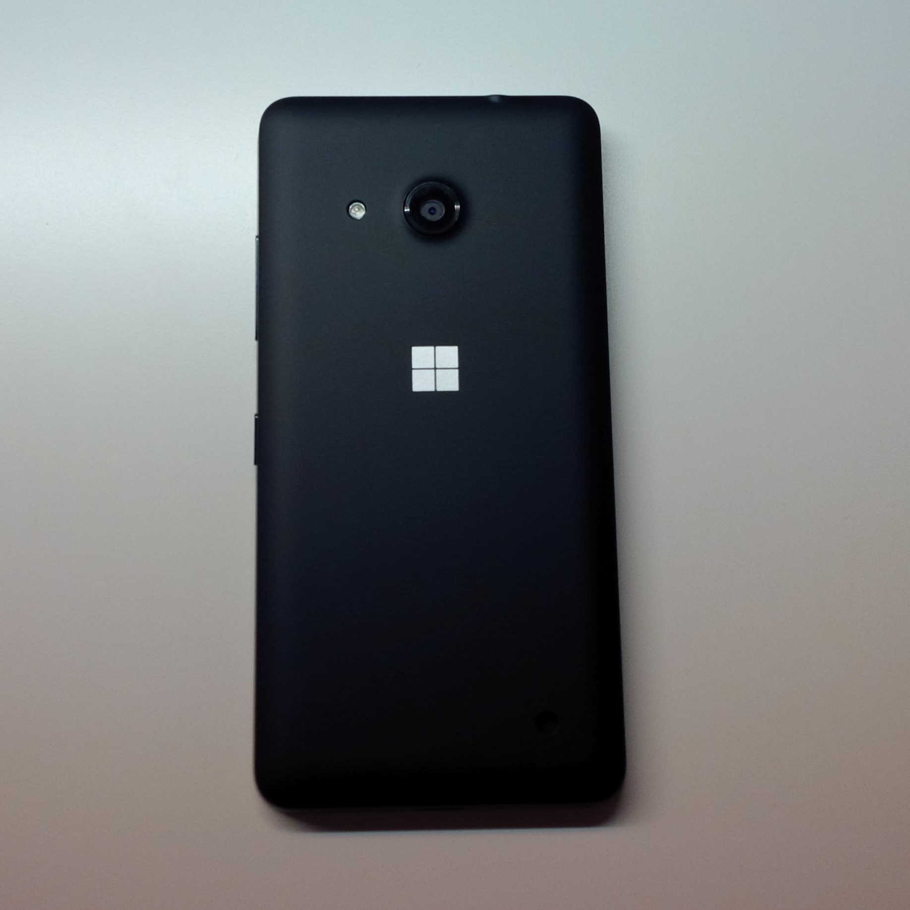 [專欄]Lumia 的黃昏: Microsoft Lumia 550 開箱 – ManHungTech