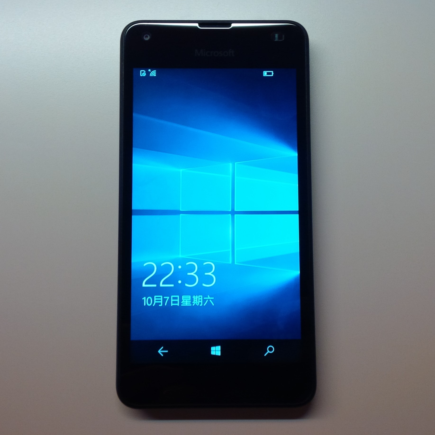 [專欄]Lumia 的黃昏: Microsoft Lumia 550 開箱 – ManHungTech