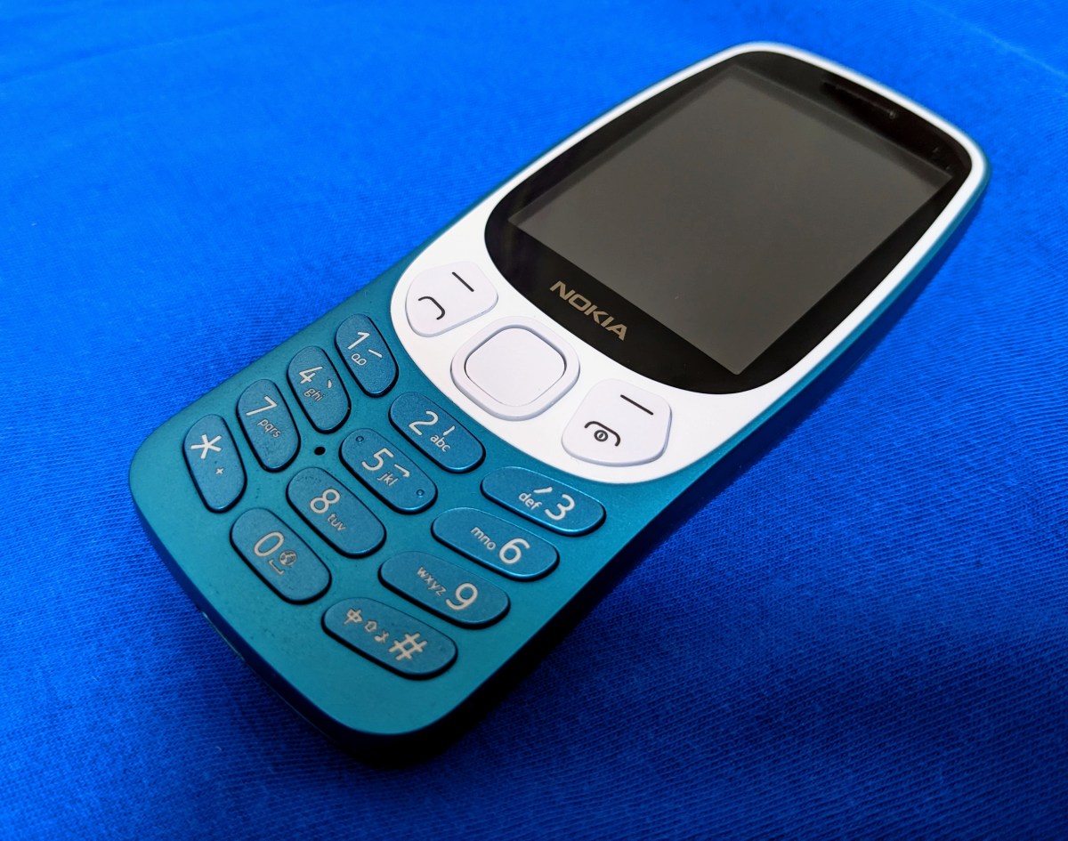情懷未變: Nokia 3210 開箱 – ManHungTech